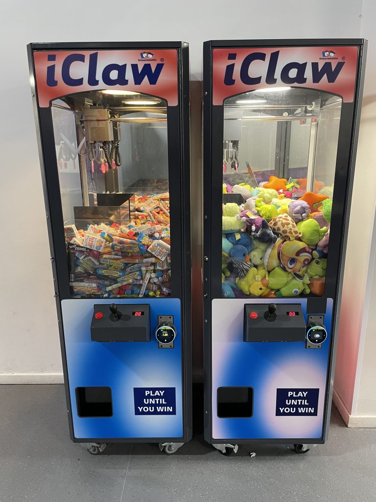 iClaw Sweet/Soft Toy Crane Grabber | Leisurematic